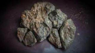 Meteorite lunar sing paling larang di didol ing lelang kanggo 612 ewu dolar