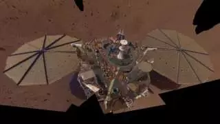 Insight, der vom Mars geschickt wurde, das zweite Selfie