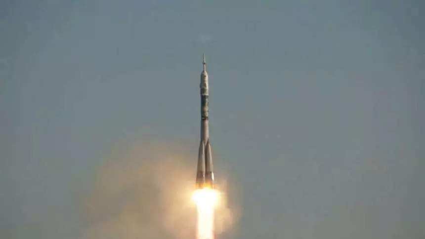 Стартовото превозно средство "Soyuz-st-b" успешно започна с първите OneWeb сателити