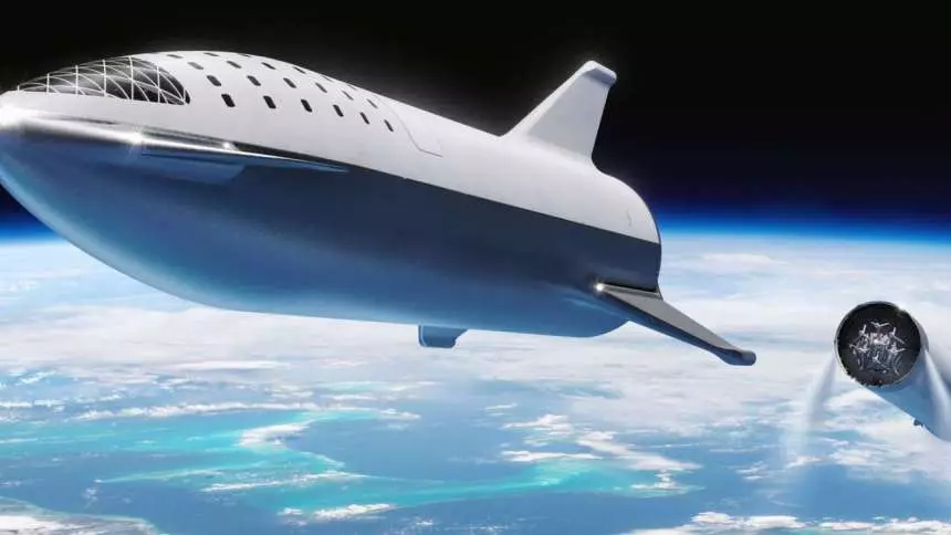 En oktobro, SpaceX tenos la unuan orbitan flugon de la kosmoŝipo de Starship