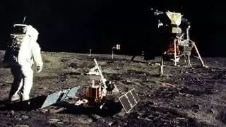 Neil Armstrong ati Aleeko Abiov le papọ ilẹ lori Oṣupa ni ọdun 1969