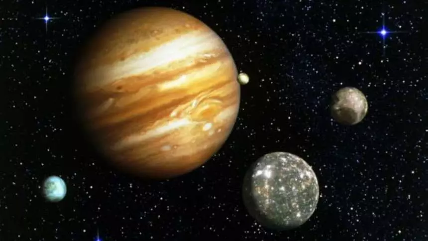 Jupiter e fumane li-tsatellite tse 12 tse fetileng