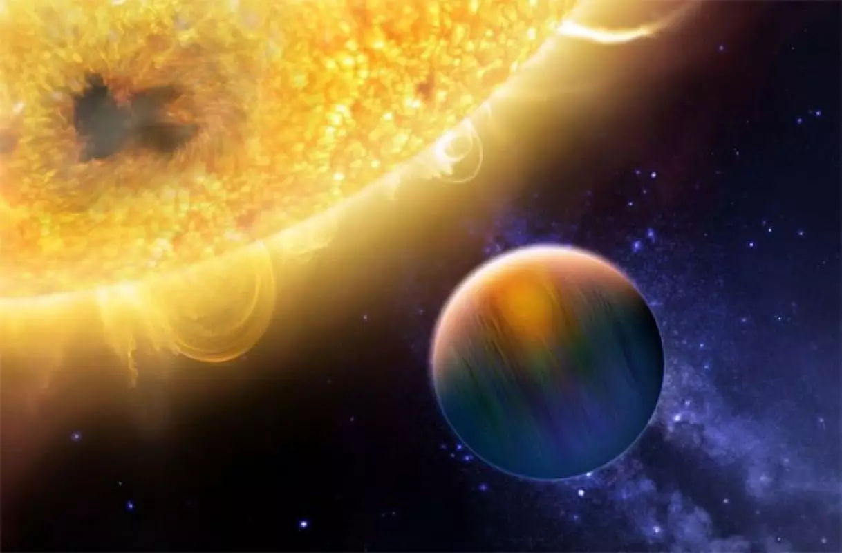 Wataalam wa astronomers walifungua jupiter nyingine ya moto katika kijivu nyekundu