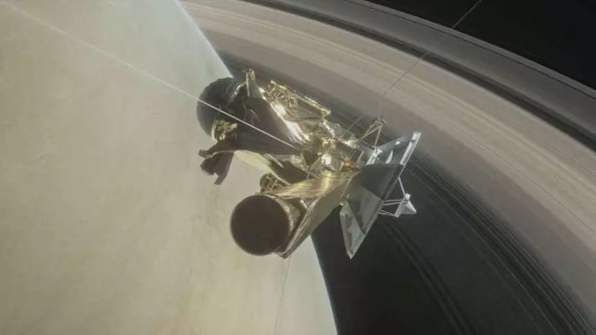 Cassini szonda átment Saturn és gyűrűje között