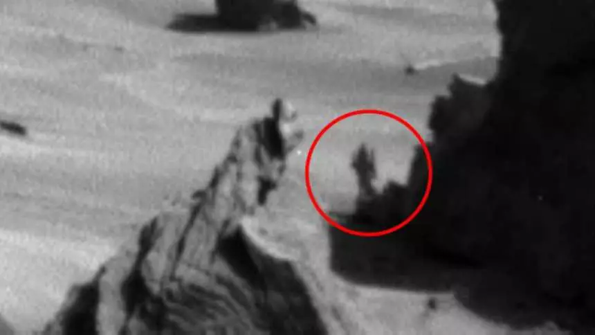 Les UFologues ont trouvé des extraterrestres armés sur Mars