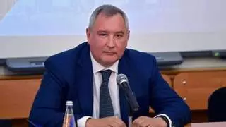 Dmitry Rogozin sagði þegar fyrsta rússneska geimfari fellur á tunglinu