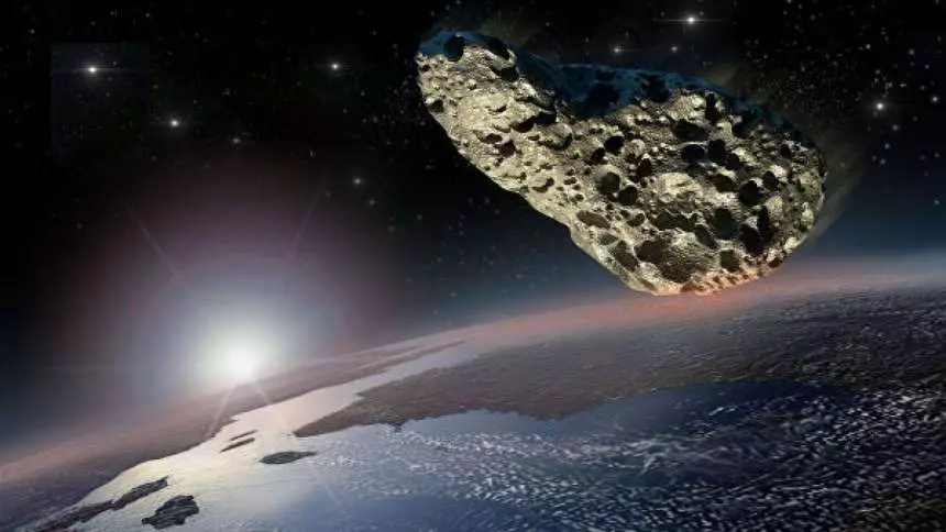 Eksperti rus shpjegoi se sa e vërtetë kërcënimi i një përplasje me një asteroid vdekjeprurës