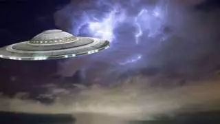 Şəbəkə, UFO-nun ildırım tətili altında əvəz olunduğu videonun populyarlığını qazanır