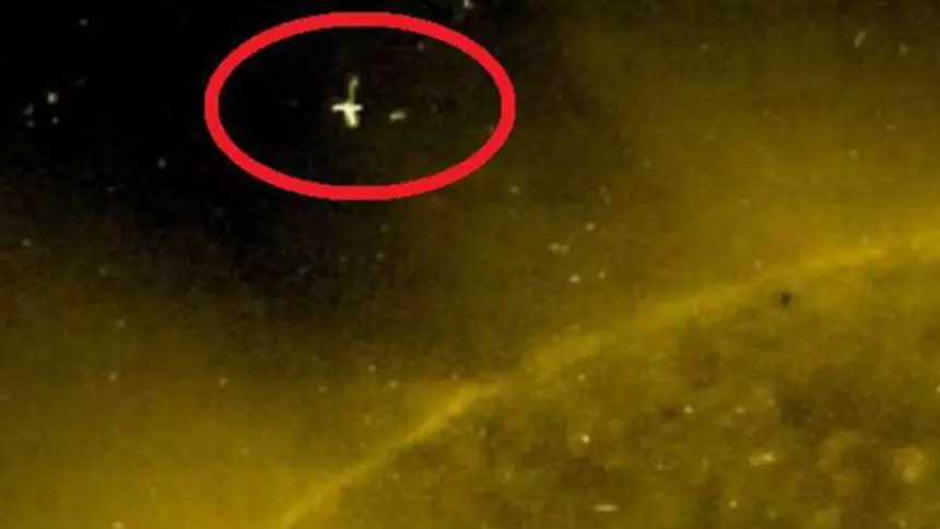 UFO buvo pastebėtas netoli saulės