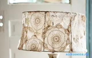 Lampshade Doğu Kadın Rüya Kitabının Rüyaları, bu da bir rüyanın hayal ettiği bir rüya anlamına gelir.