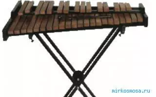 Xylophone - ඩොනිස් ඩෙන්සිස් ලින් (කෙටියෙන්)