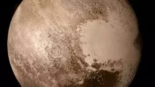 Plutonen bihotzak taupadak eta giroa eta geologia eragiten ditu