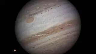 Wetenschappers ontdekten dat Jupiter een grote planeet opneemde