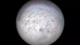 नेपच्यूनचा उपग्रह असामान्य बर्फ संरचना सापडला