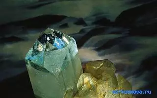 Topaz - interpretasi Isoterik