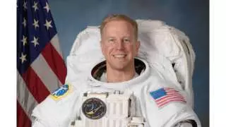 NASA Astronottr dia nanamarika ny fiarovana ny sambo 