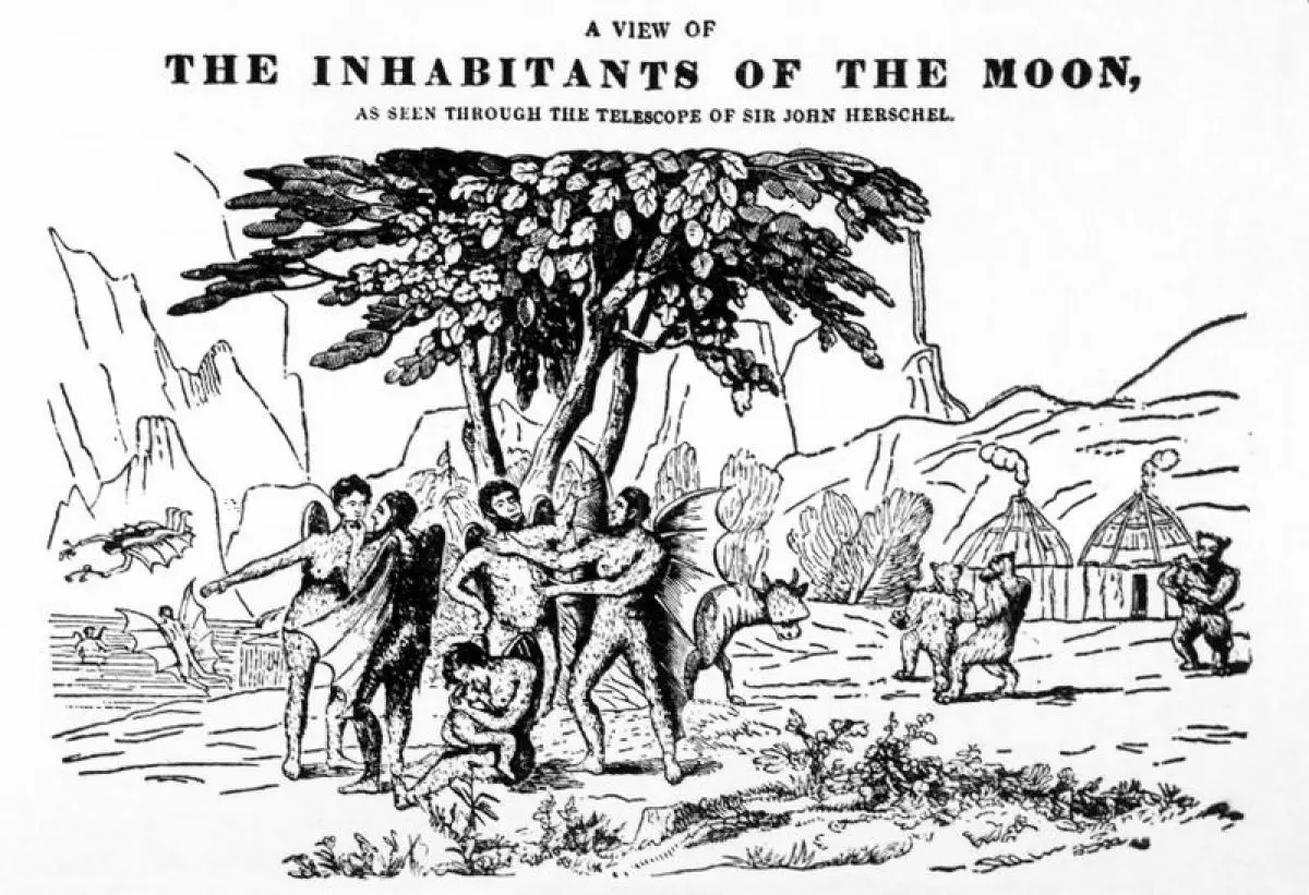 การพัฒนาของ Moon and Earth - วัตถุที่สร้างขึ้นโดยพันธมิตรที่เป็นเอกลักษณ์ที่สมบูรณ์แบบ