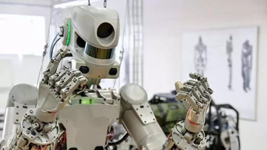 Ρωσική ρομπότ Fedor πριν από την πρώτη πτήση στο διάστημα έλαβε ένα νέο όνομα