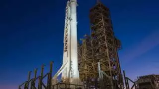 SpaceX je poslal deset satelitov na orbito