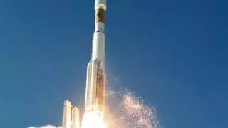 Bydd Atlas 5 a Falcon SpaceX 9 yn tynnu oddi ar safleoedd cyfagos