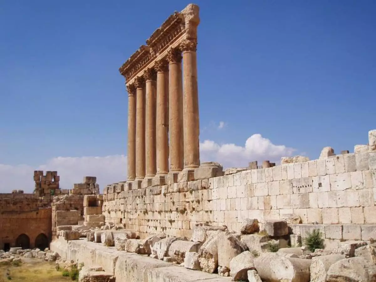 Hvem bygget baalbek?