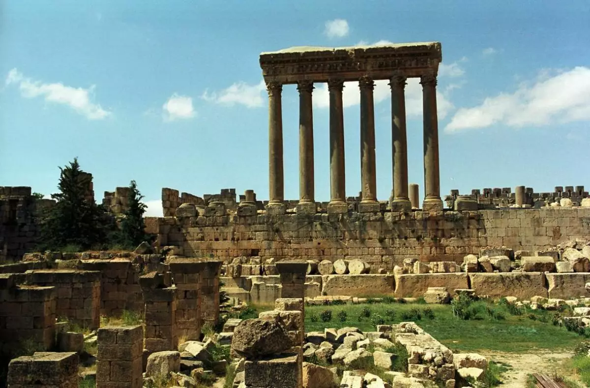 Hvem bygget baalbek?