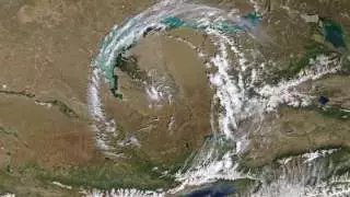 Yukarıda Kazakistan iki kilometrelik bir bulut halkası kaydetti