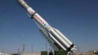 Nosič protónovým raketovým nosičom začala od BAIKONUR COOSMODROME so satelitom 