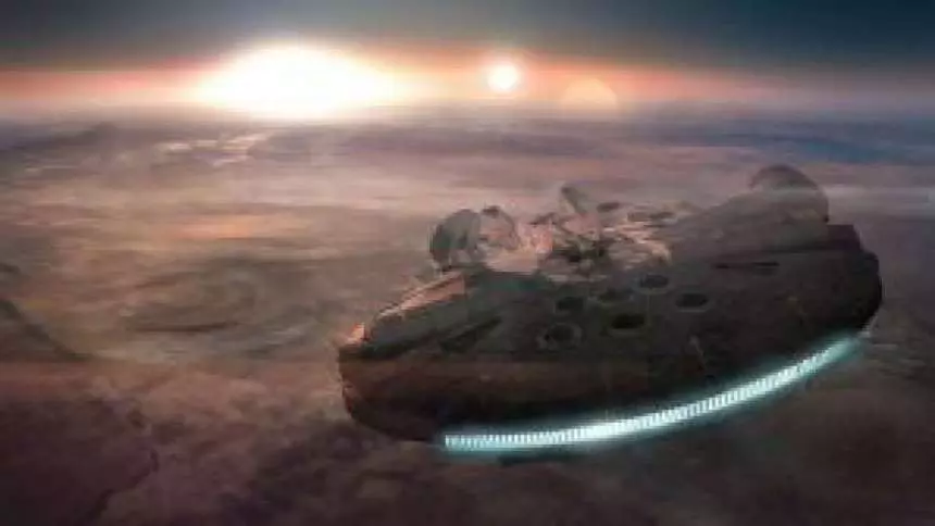 Đất đã đến thăm UFO dưới hình thức "chim ưng ngàn năm" từ "Star Wars"