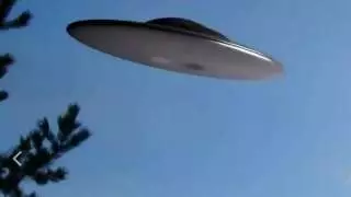 I USA märkte en man UFO från närheten, tog den ut ur sin video och chockade media med ett tydligt och äkta material