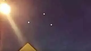 Video z ogromno UFO nad Cleveland ukradenimi Američani