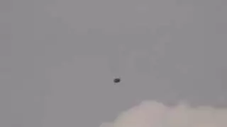 Penduduk bandar Scotland takut sebelum ribut petir UFO