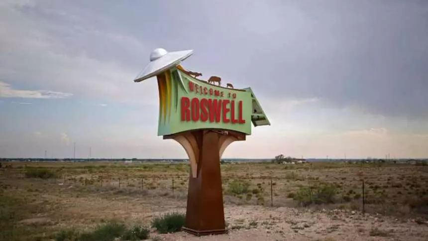 Em Rosell, o famoso lugar onde o UFO caiu, agora você pode visitar por dinheiro