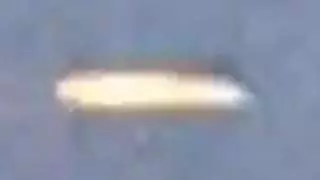 Wýetnamly UFO bilen anyk wideo bilen köpçülikleýin wideo gorkýardy