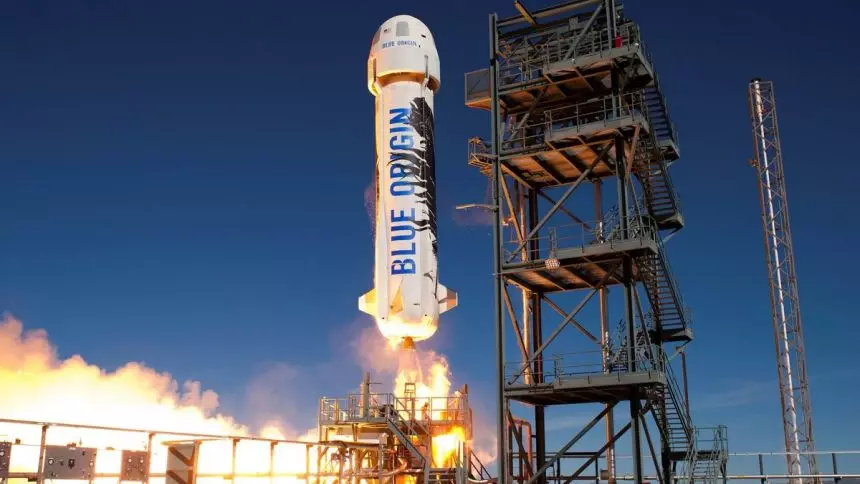 या वर्षाच्या एप्रिलमध्ये स्पेसमध्ये एक व्यक्ती लॉन्च करण्याची निळा मूळ योजना आहे