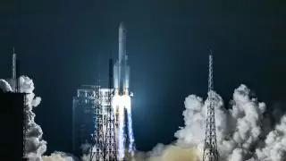 La nouvelle fusée chinoise de Chang Zheng-8 a fait son premier vol